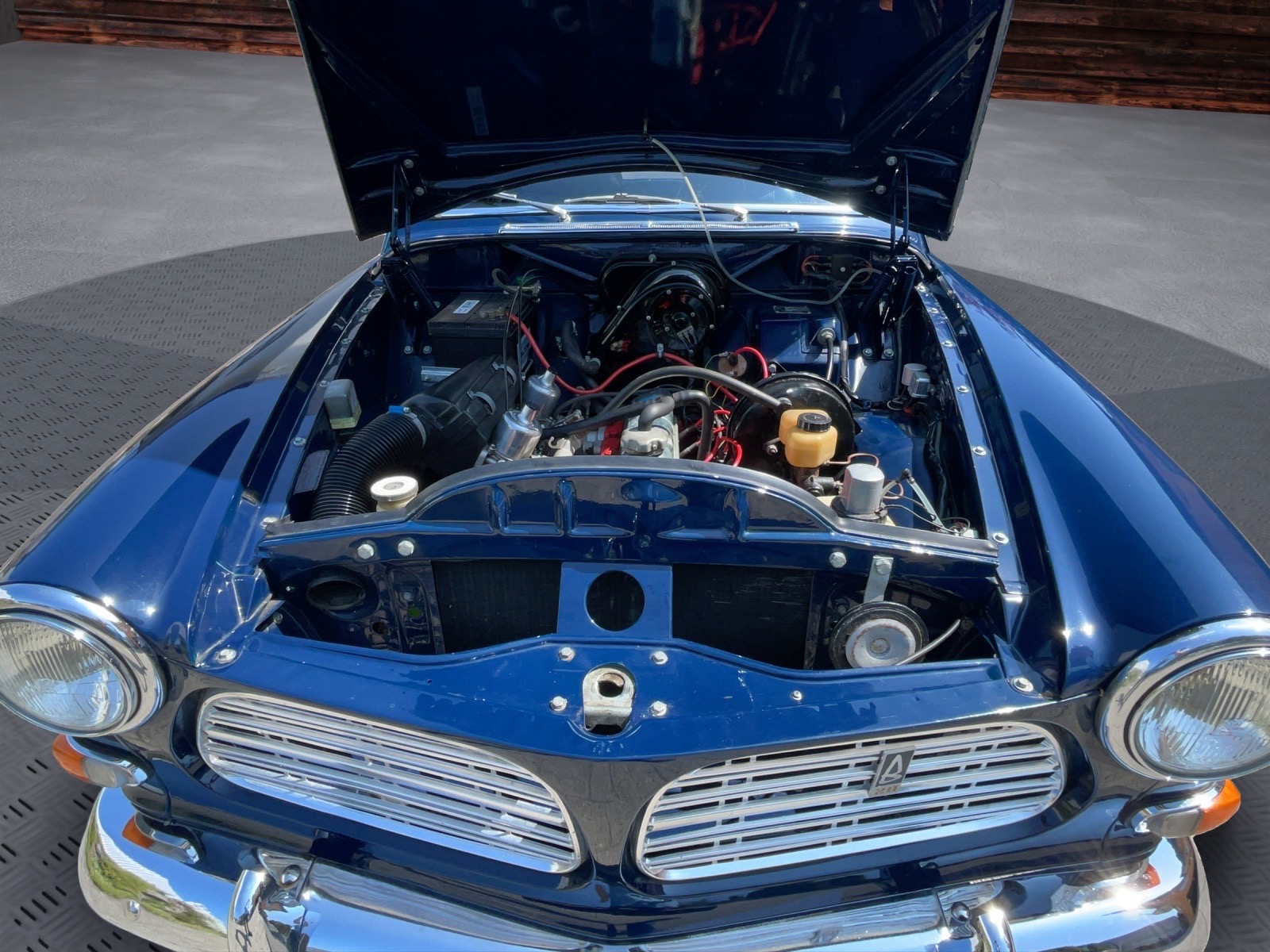 VOLVO 122S B20B // Simeon Classic Cars